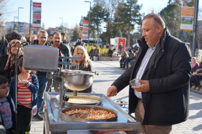 MHP ADAYI SEZER ATEŞ LOKMA BAŞINDA - Uşak'tan Haber